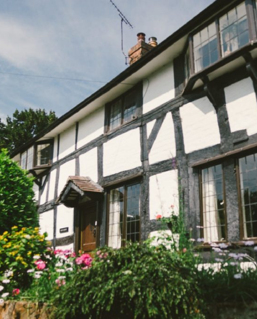 Living - Sansaw Estate