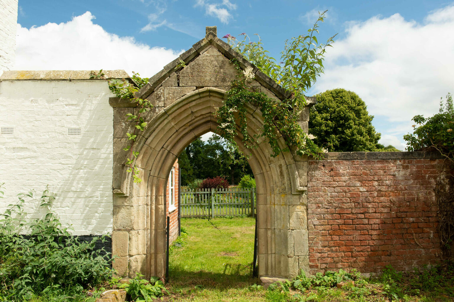 Business - Sansaw Estate